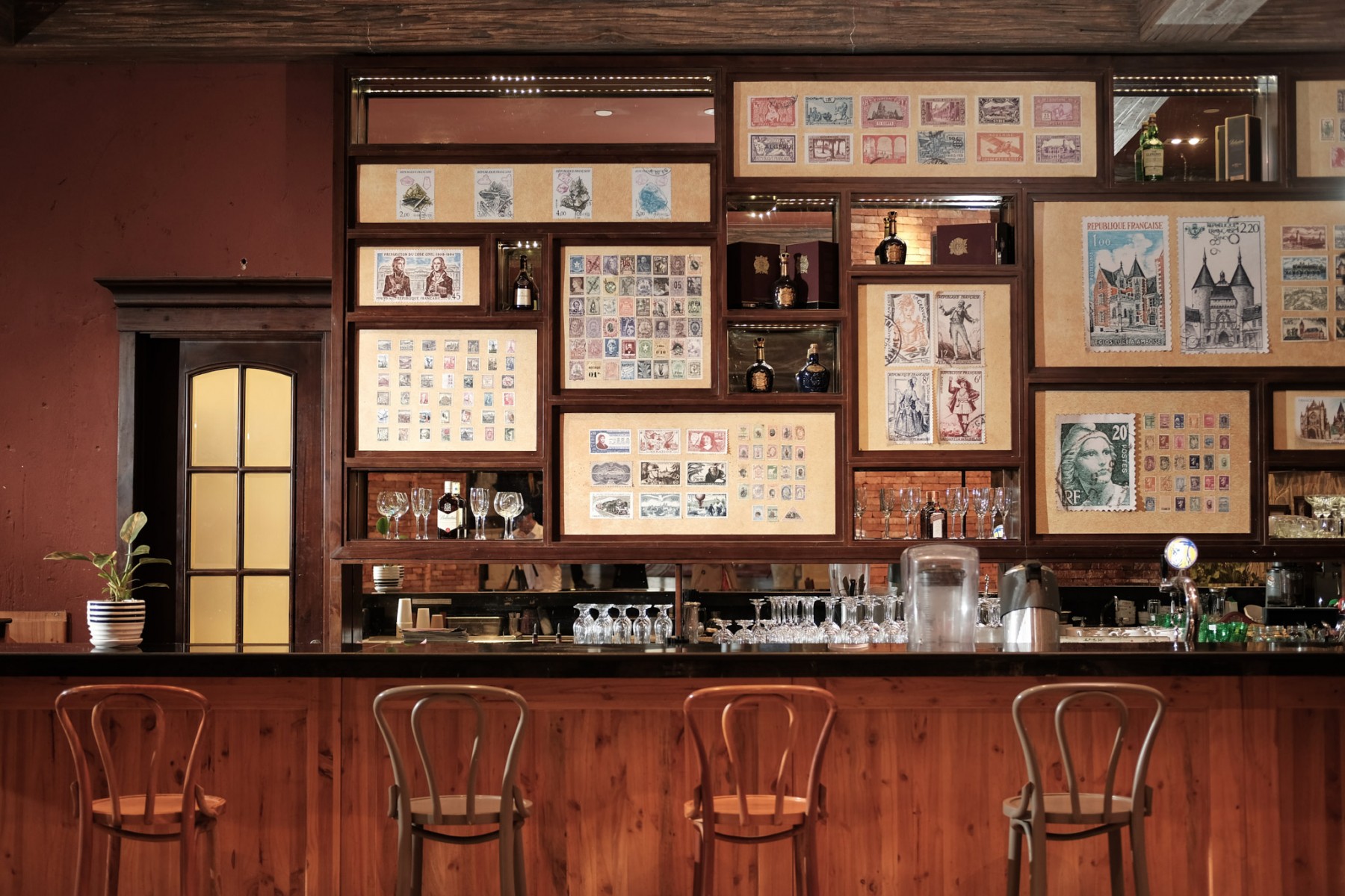 Mercure Danang French Village Bana Hills - Café Postal